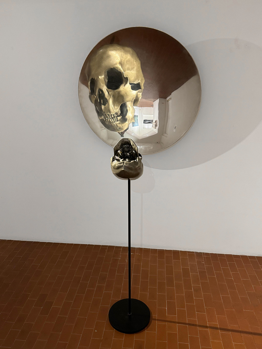 Exhibitions Photo A VERY DUTCH GHOST by LOUIS PRATT & NICO PIETRONI ...